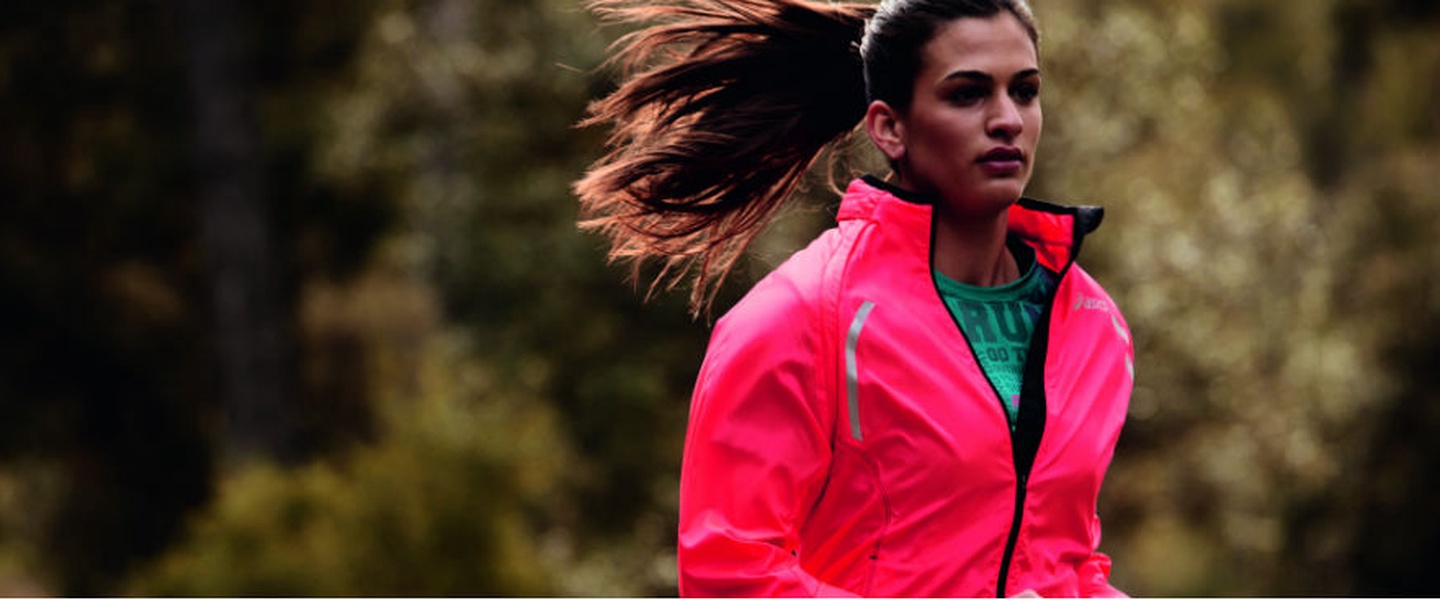 Spring running clothes – layering up for unpredictable weather | ASICS ...