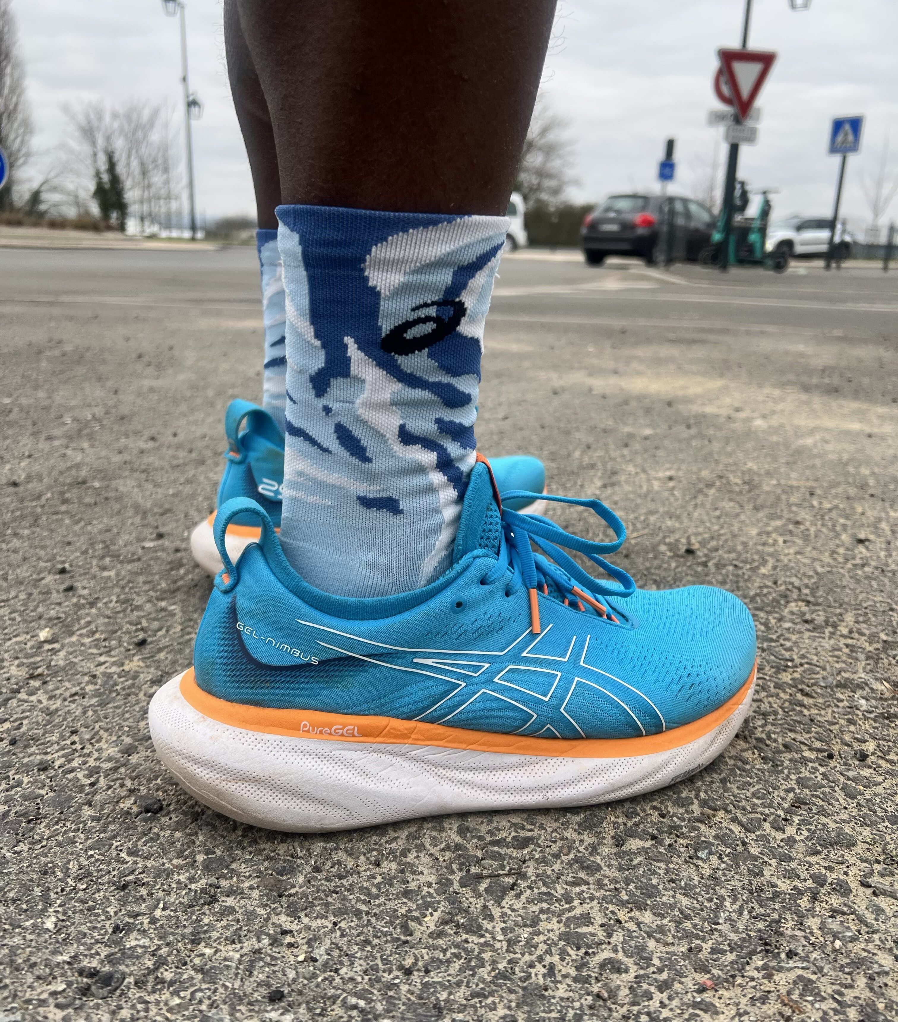 ASICS Frontrunner - GEL NIMBUS 25 Une évolution qui pousse à la révolution